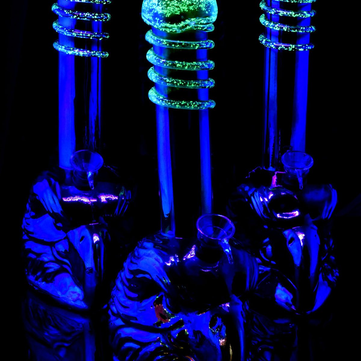 11″ Metallic Eagle Glow Bong - Assorted Colors – DankGeek